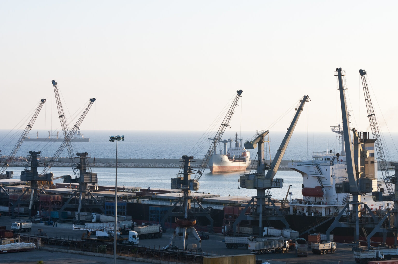 CMA CGM інвестує $260 млн у розвиток сирійського порту Латакія ...